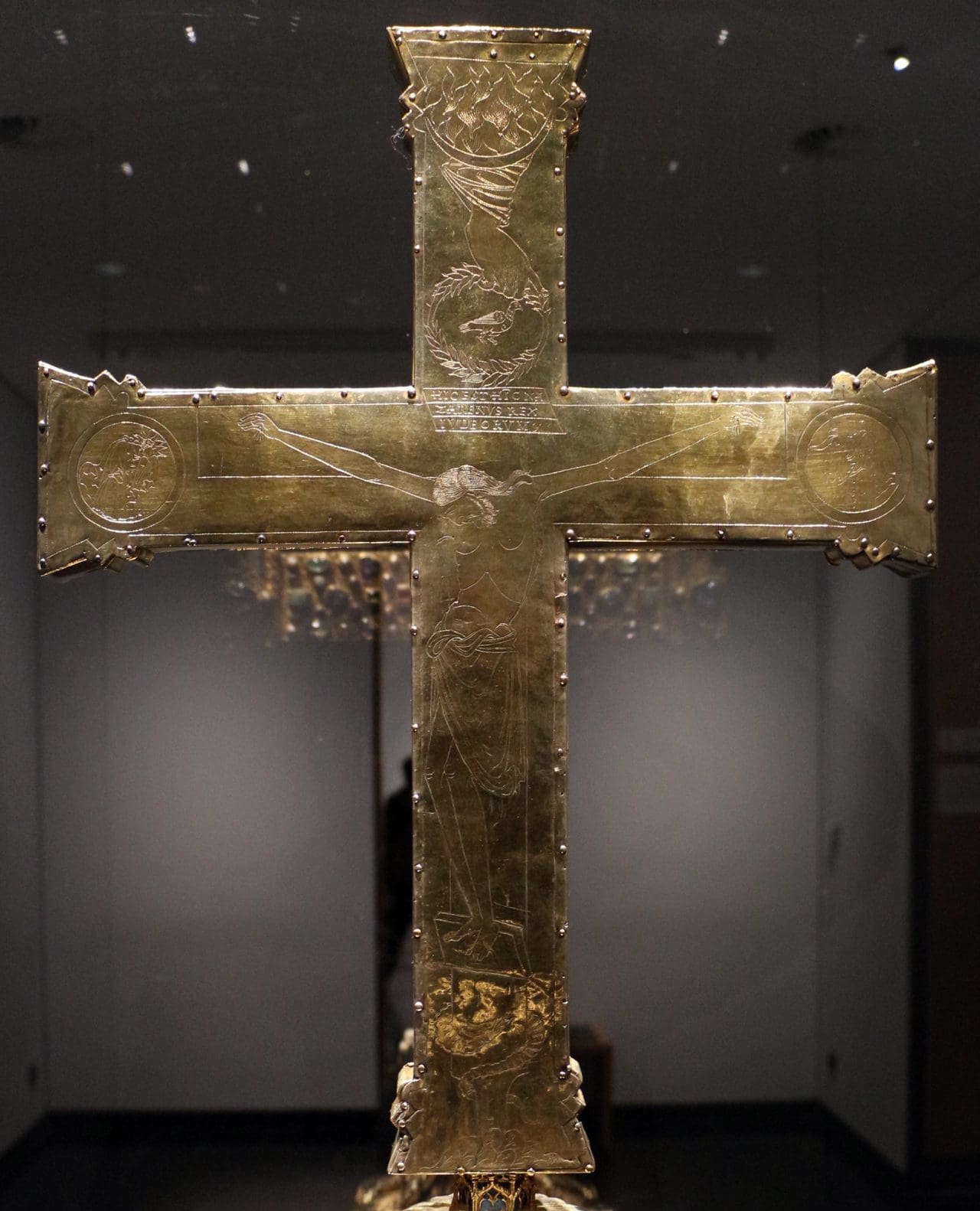 Swearing Oaths, Touching Books, and Embodying Christ: The Social Life ...